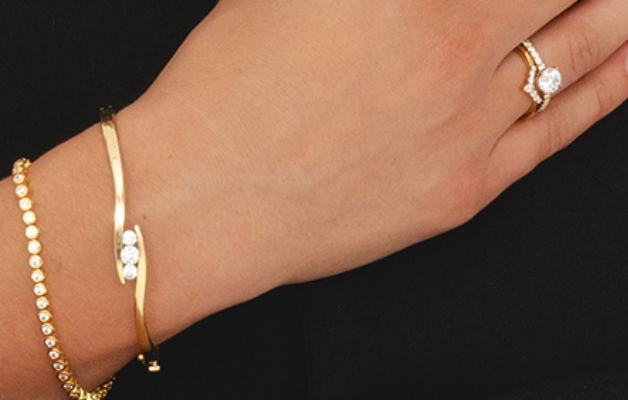 What’s Trending in Bangle Bracelets for 2026 | Austen & Blake